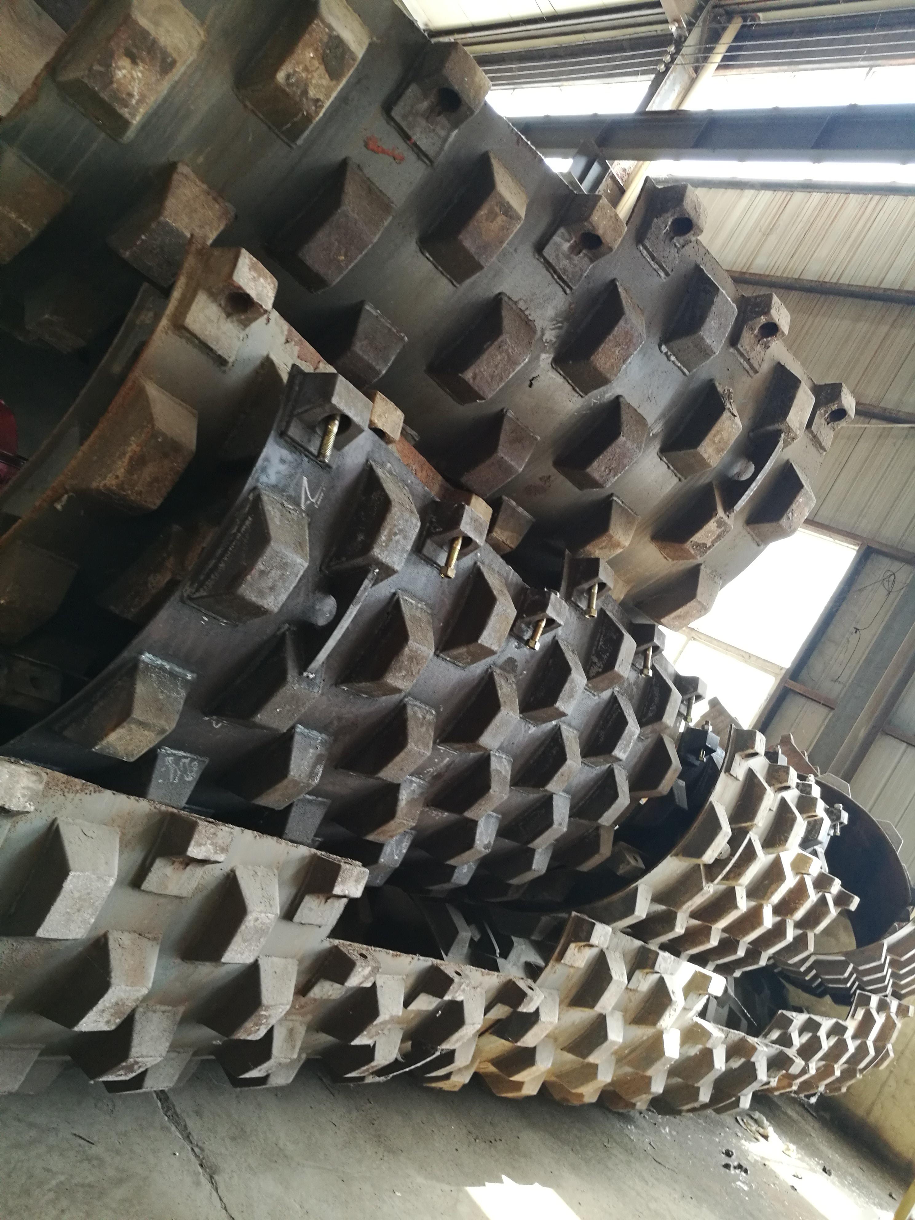 Vibratory Roller Compactor | APACHE CONSTRUCTION EQUIPMENT